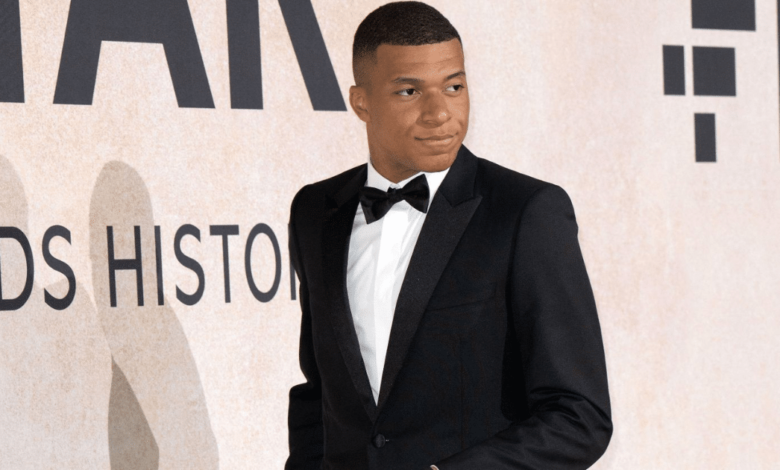 Mbappé, el astro que juega en el campo… y en los negocios - El Momento ...